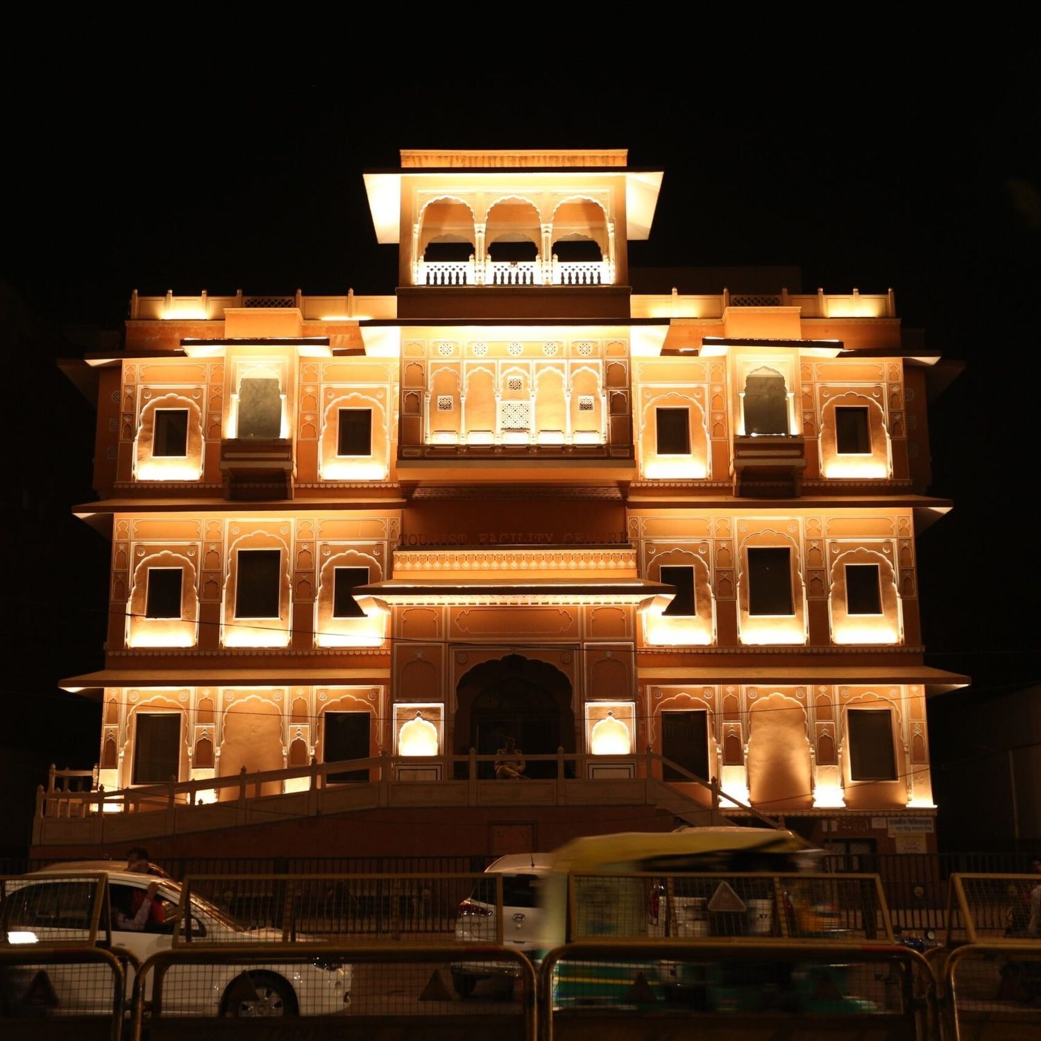 IP66 floodlight - ALLEGRO WASHER AC - Traxon Technologies - RGBW LED ...