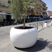 Public space planter, Public space flower box - All architecture and ...