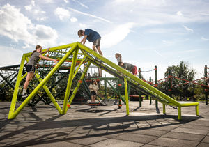 Playground climbing structure - ROPESCAPES™ - PLAYWORLD - with trampoline