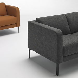 Contemporary sofa - MOMMO - Mobboli - customizable color / solid wood ...