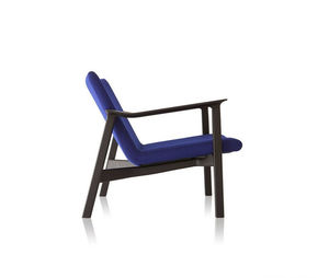 Contemporary armchair - LINNA - SOLLOS - wooden