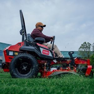 Ride-on lawn mower - 74022 - Toro Compan - battery-powered / for large ...