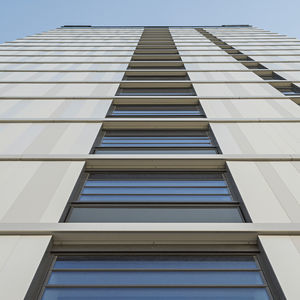 Louvered solar shading - TAIRMO® - Hahn Lamellenfenster GmbH - glass ...