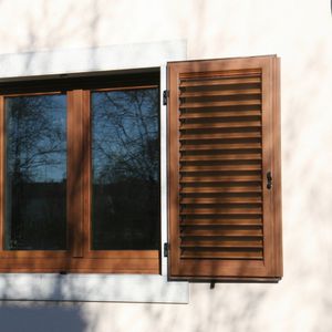 Swing shutter - ROMANINA - Molaro - wooden / window / curved
