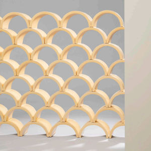 Ceramic screen wall - TRENCADÍS - CERAMICA FERRES - outdoor / indoor