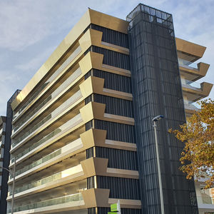 Panel cladding - BASE HOTEL - ALUCOBOND - aluminum / composite ...