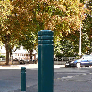 Reflective post - All architecture and design manufacturers