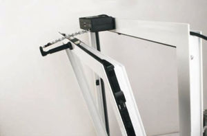 Window automatic opening mechanism - VASISTAS DUE - GIESSE - linear drive