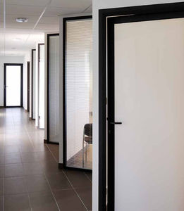 Louvre shutter - SAFETYLINE - TECHNAL - jalousie / aluminum / matte finish