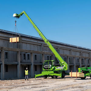 Loading telehandler - Roto 70.24 - MERLO - handling / lifting / rotating