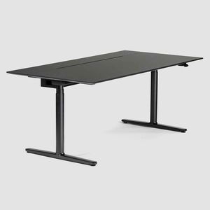 Executive desk - AL MANAGEMENT - Bene GmbH - free-standing ...