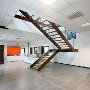 Straight staircase - F 106 - METALL CONCEPT - half-turn / wooden step ...