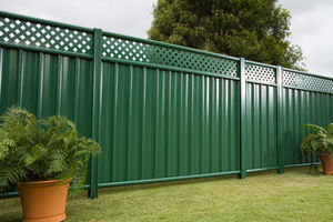 Garden fencing - LYSAGHT MINISCREEN® - BlueScope Steel - steel ...