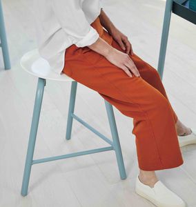 Contemporary office stool - ROUTES - Teknion - plastic / on casters ...
