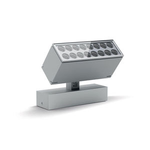 IP66 floodlight - SUN MEDIUM - Platek s.r.l. - LED / outdoor / for ...