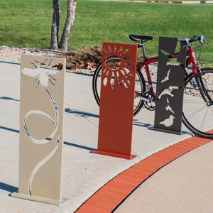 Floor-mounted bike rack - LEANING POST AND RING - Madrax/Thomas Steele ...