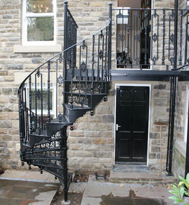Spiral staircase - VICTORIAN SPV2 - British Spirals & Castings - metal ...