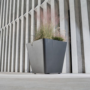 Galvanised steel Versailles planter - TRADI 3 - CYRIA | Mobilier Urbain ...