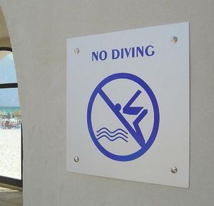 Wall-mounted signage plate - PPH01 - Signo - brass / for sanitary ...