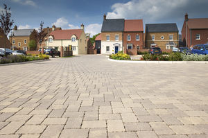 Drainage channel with grating - Marshalls plc - concrete / for public ...