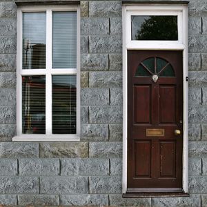 Concrete wall cladding - CLASSIC : HIGHLAND CREAM - Mathios SA ...