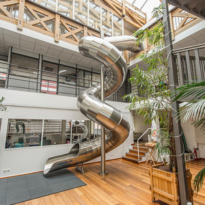 Curved slide - GOOGLE ZURICH - atlantics GmbH - for playground ...