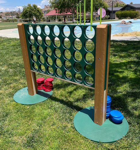 Play panel - DROP 4 - progressive design playgrounds