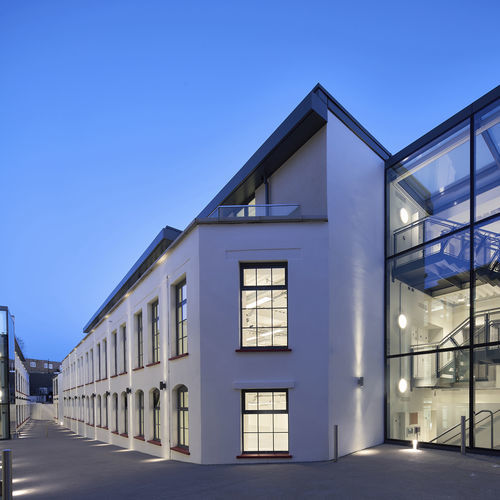 Aluminium window - GT70S SLIMLINE - KAWNEER - steel / polyamide / casement