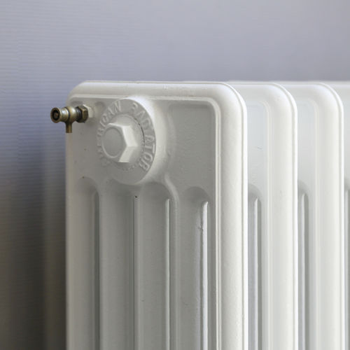 Hot water radiator - CORTO - Classic Comfort - traditional / cast iron ...