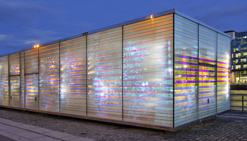 Dichroic Glass Facade Jun Aoki Wraps Louis Vuitton Ginza Namiki In