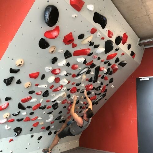 Fixed climbing wall - ECLIMBER - Kreal - mobile / articulated / interactive