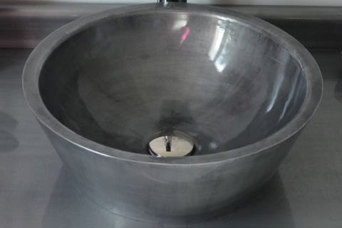 Countertop washbasin - MISTERZINC - zinc / round / contemporary