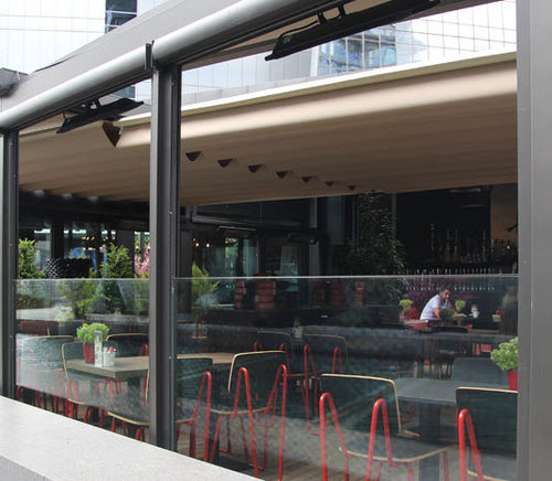 Glass windbreak panel - DOUBLE MOTION - BYART GROUP - commercial