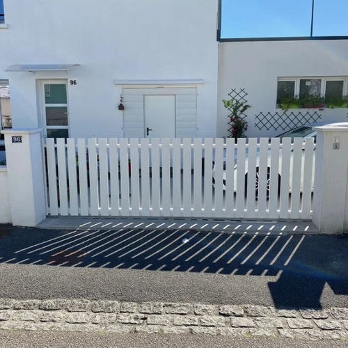Sliding gate - Castel - USINE-ONLINE - right / left / PVC