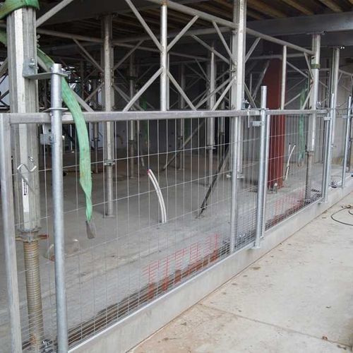 Galvanised steel edge fall protection - collective 139 - ISCHEBECK ...