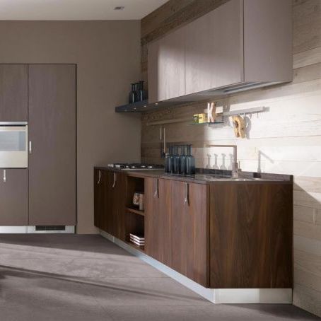 Contemporary kitchen - SUNNY - BERLONI - wooden / lacquered / with handles