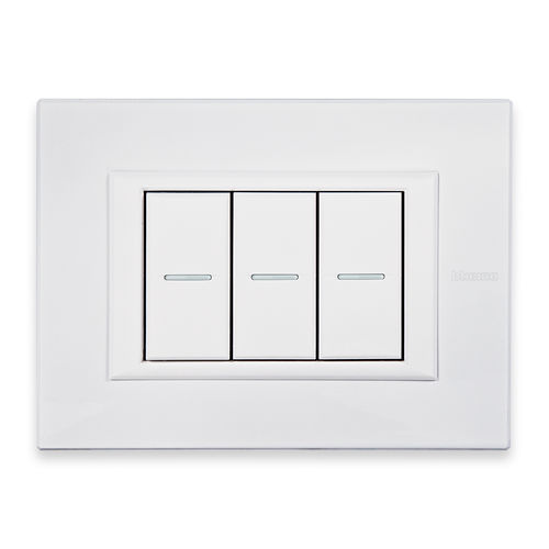 Light switch - HD - Bticino - push-button / recessed / triple