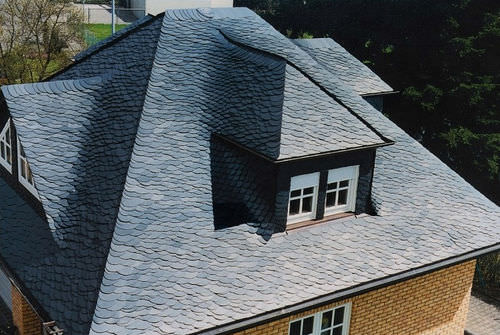 Slate roofing - RANDOM TILING / ROMBEIROS - Theis-Böger Schiefer ...