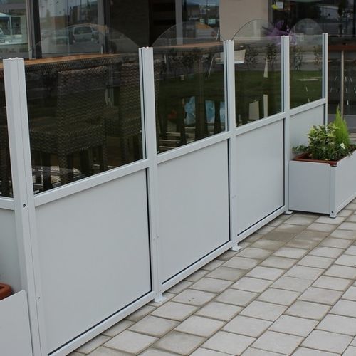 Glass windbreak panel - VELA - FIVE STARS ITALY - aluminum / for ...