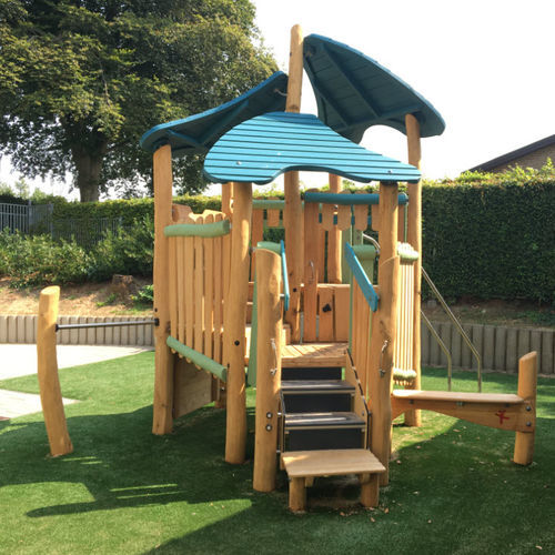 Playground structure - NRO1025 - KOMPAN - robinia