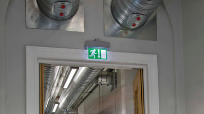 Surface mounted emergency light - SEVEN - Thorlux Lighting / F.W ...