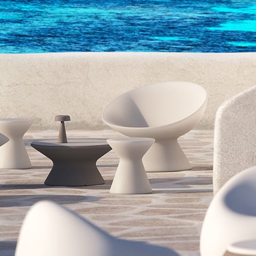 Contemporary stool - fade low - PLUSt COLLECTION - polyethylene / central base / illuminated