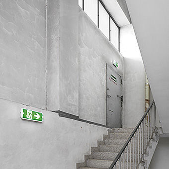 Recessed emergency light - VOYAGER SOLID - Thorn Europhane - surface ...