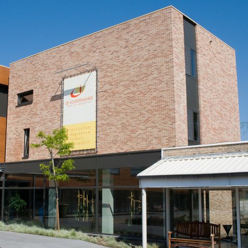 Clay cladding brick - AZALEA - Vandersanden Group - for facade ...