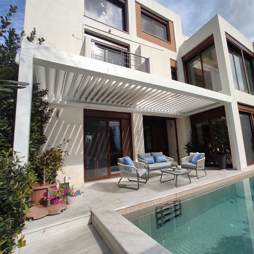 Wall-mounted pergola - CospiBio - COSPICON SA - aluminium / with mobile ...