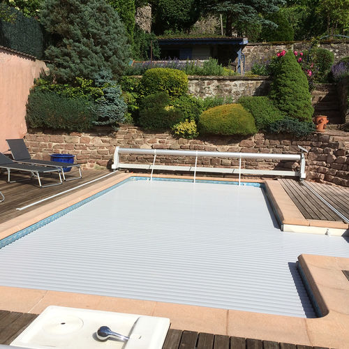 Slatted swimming pool cover - SLIDE & ROLL - Azenco Groupe - automatic ...