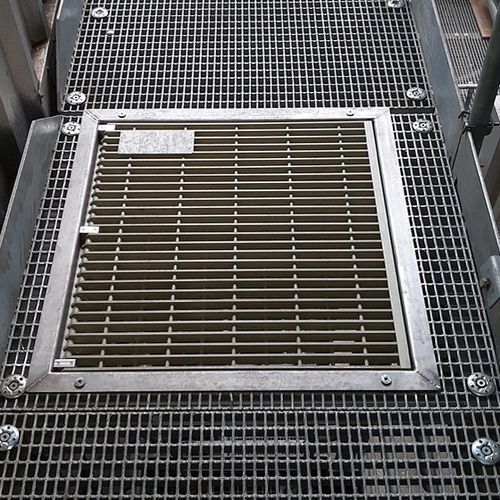 Floor access hatch - Coutier Industrie - square / metal / composite