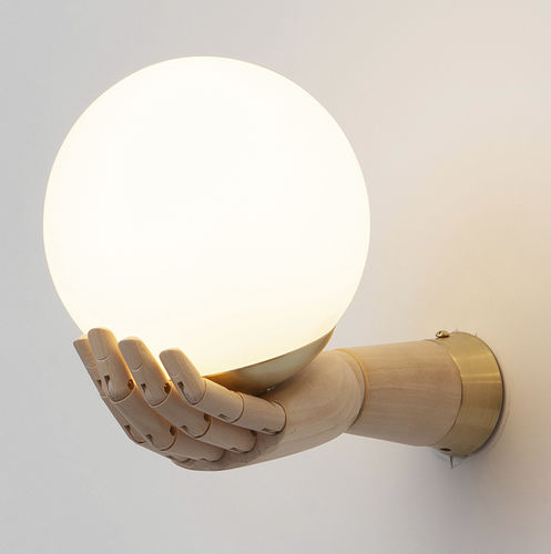 Original design wall light - MA - ICI ET LA - indoor / polished brass ...