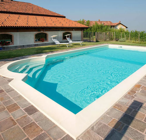 Custom swimming pool - Firenze - Piscine Acquaform - integrated coping ...