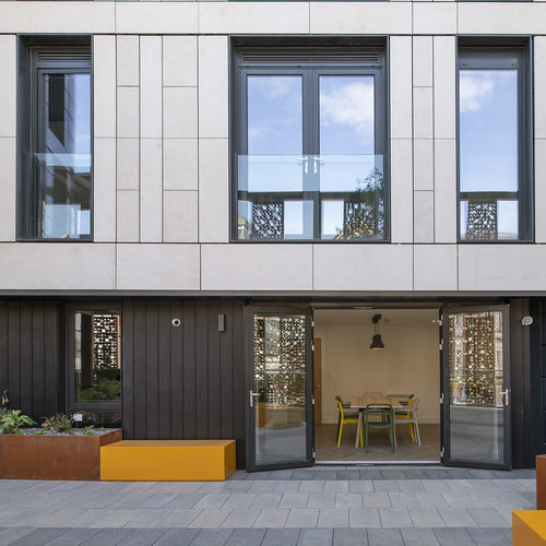 Window railing - Juliet - Q-railing - glass / aluminum / stainless steel